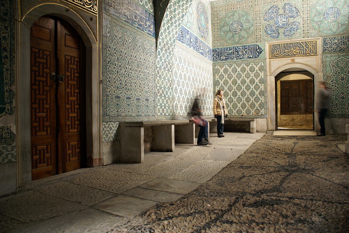 Touring the Harem: A Self-Guided Walkthrough of the Most Important ...